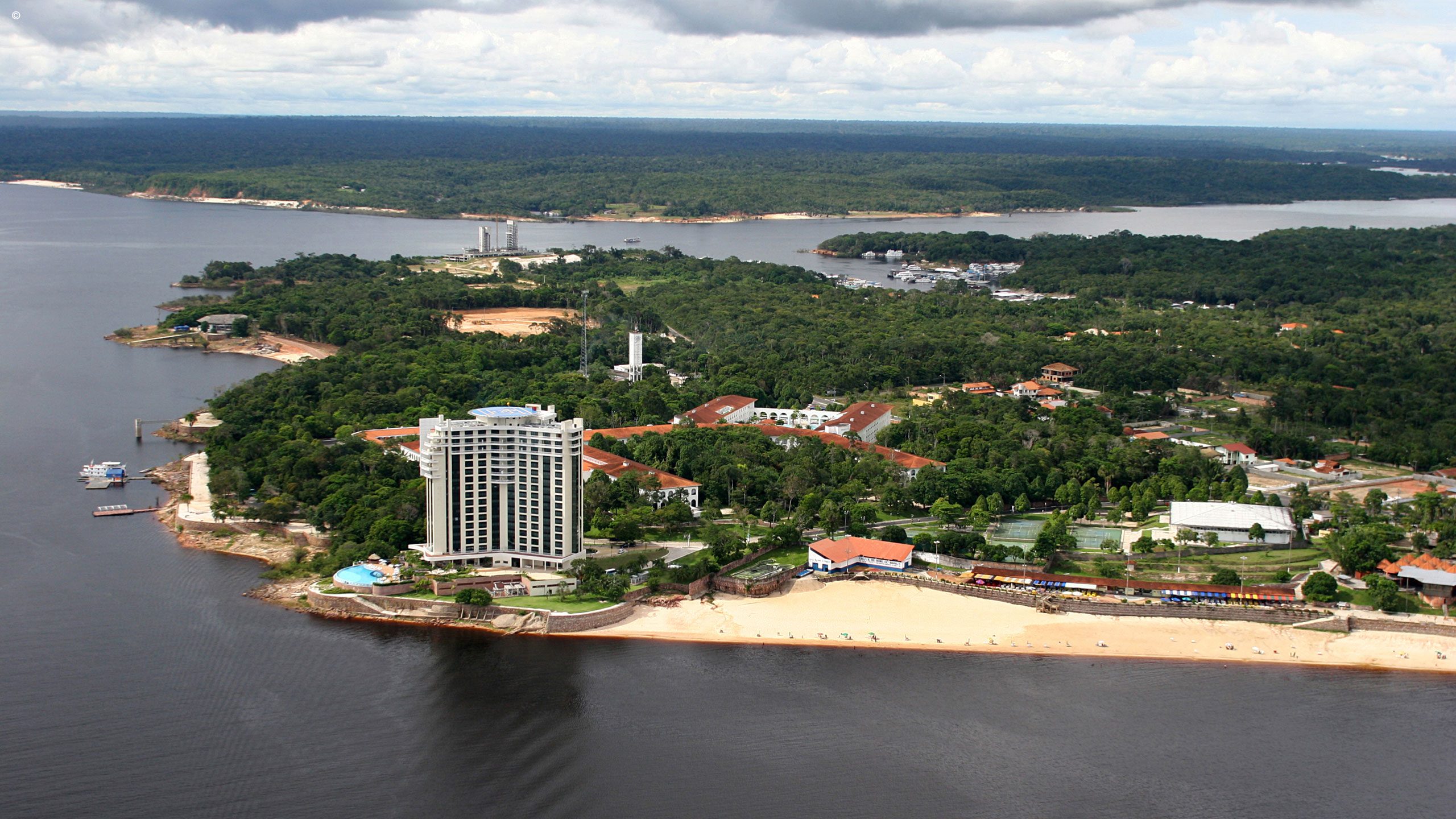 Bespoke Luxury Manaus Tours 2026/2027 | Jacada Travel