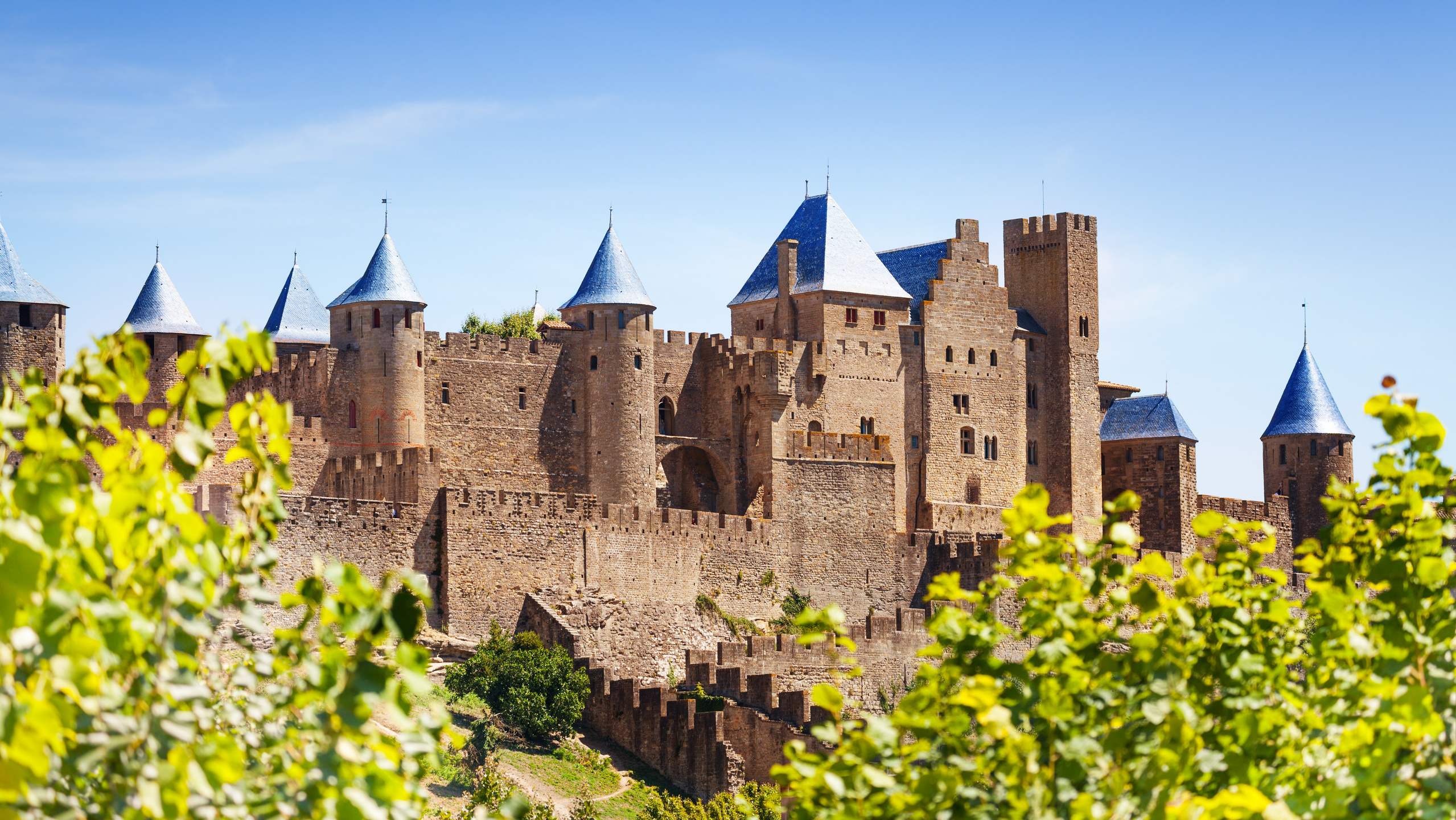 The 17 Most Luxurious Castles Around the World | Jacada Travel